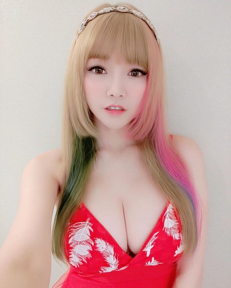 Zeiuss | Eunice Chan - 陳甜芯 photos